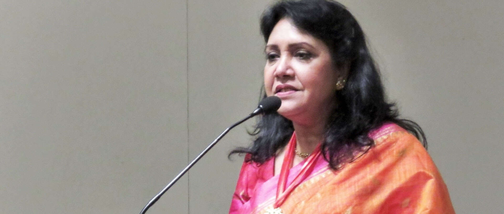 Contact - Yasmin Mushtari